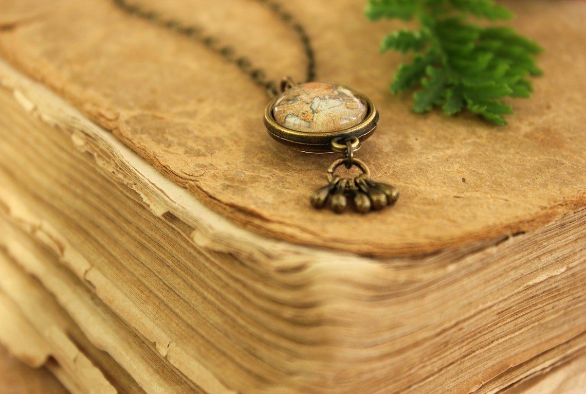 Two Sided Vintage Map Necklace Vintage World Map Map - Etsy