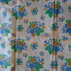 FABRIC! 1960's Blue & Orange Floral Design on Cream Background Cotton ...