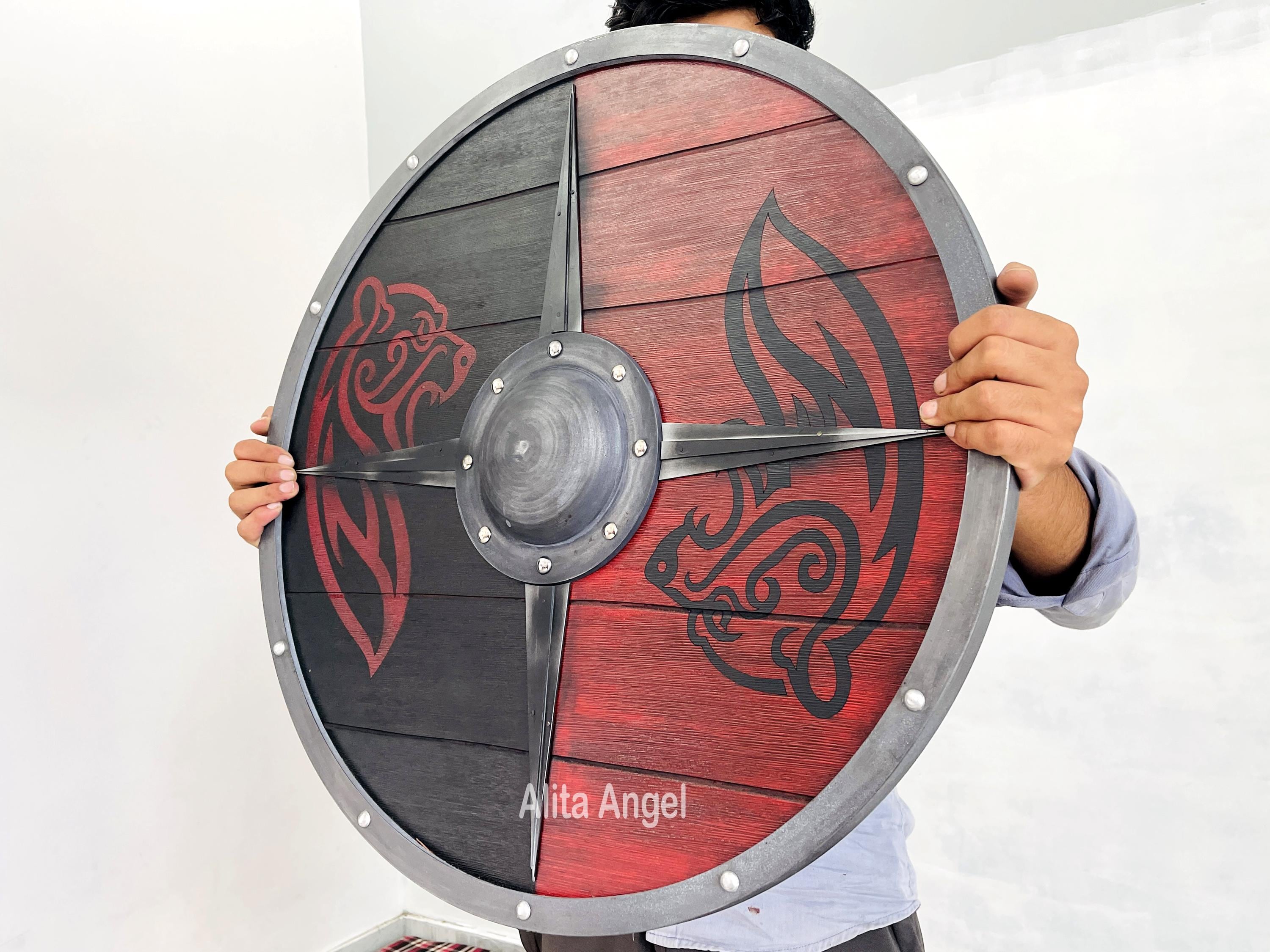 Wooden Viking Shield: Battleworn Bear Design - Reenactment, Cosplay - Etsy