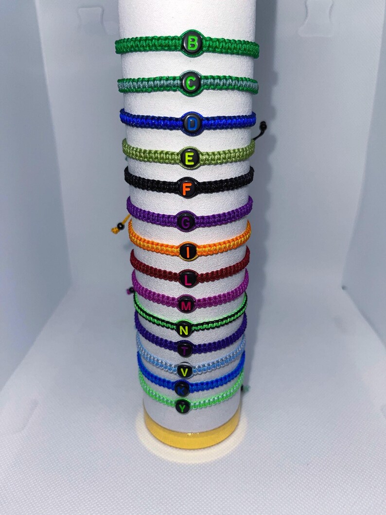 Friendship Bracelet – Handmade Thread Bracelet – Personalized Gift – Adjustable – Colorful ...
