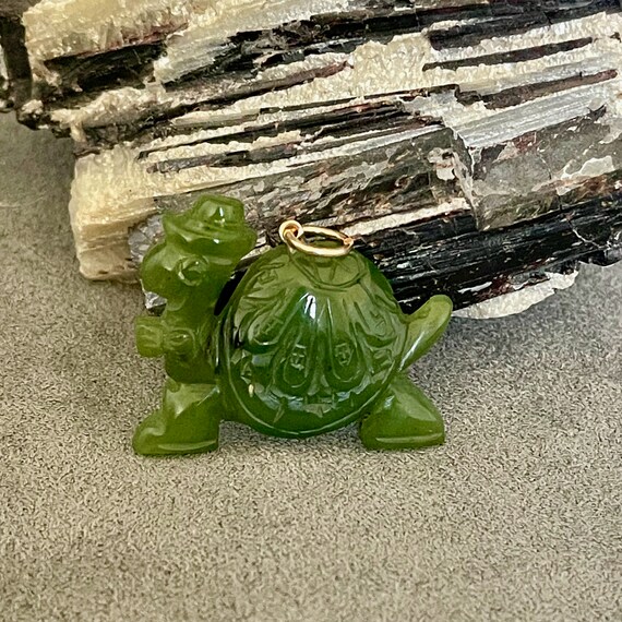vintage jade turtle - Gem