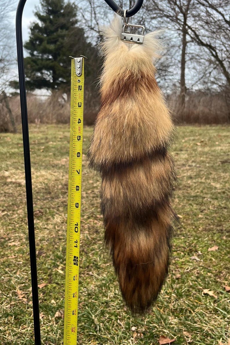 F19 POSEABLE Premium Fox Tail Keychain *READ DESCRIPTION* - Etsy