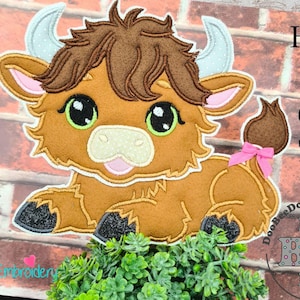 Highland Cow - ITH Project - 5x7 6x10 7x12 - Machine Embroidery Design ...