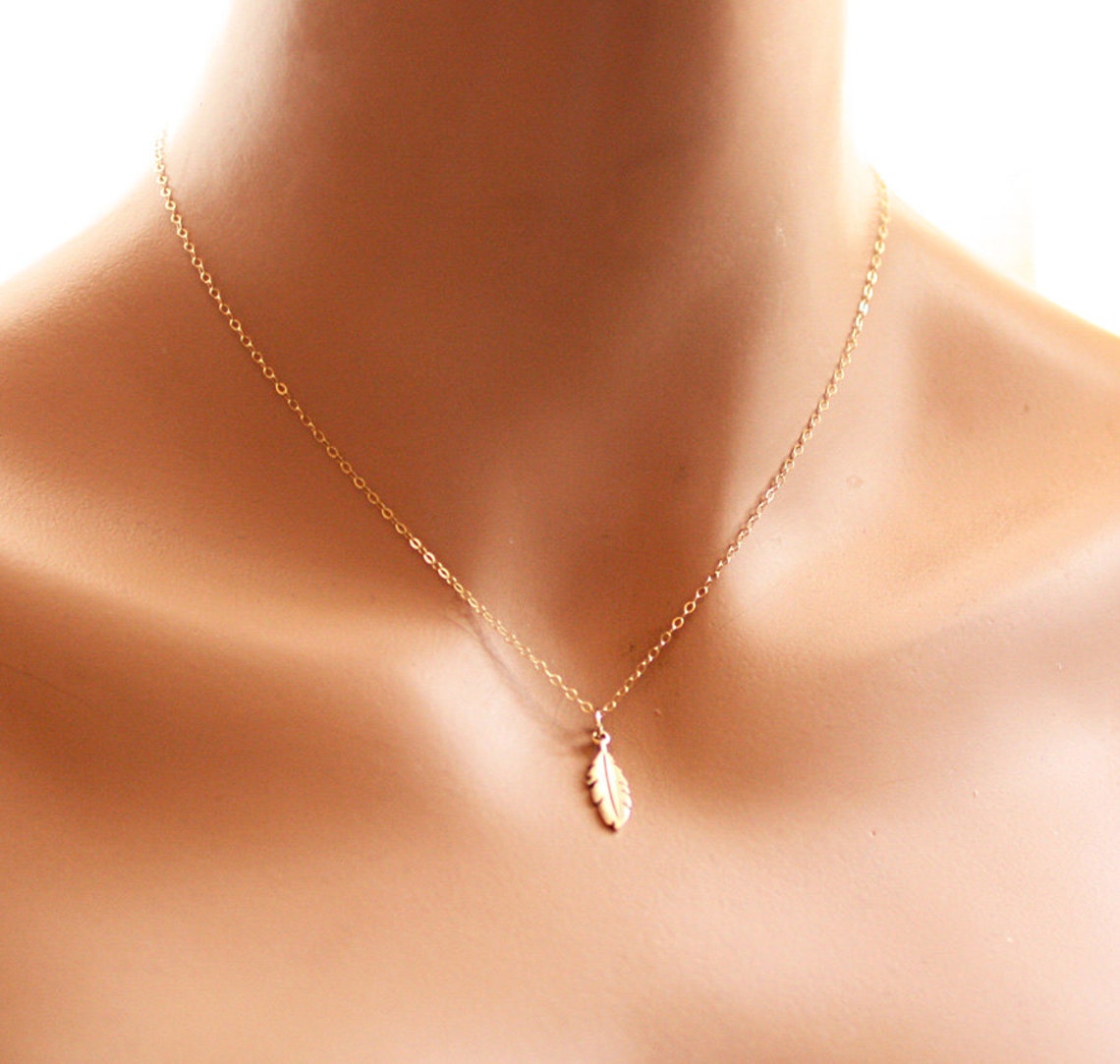 Dainty Feather Necklace // Minimalist Layering Necklace // - Etsy