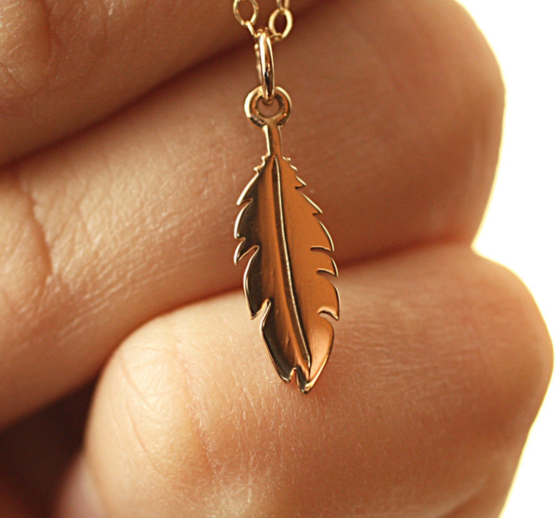 Dainty Feather Necklace // Minimalist Layering Necklace // - Etsy