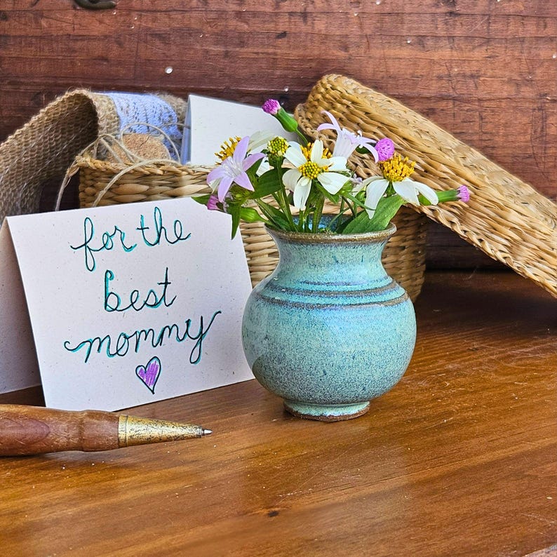 Miniature Mommy Pot Vase – Tiny Flower Holder, Handmade Mom Gift - Etsy