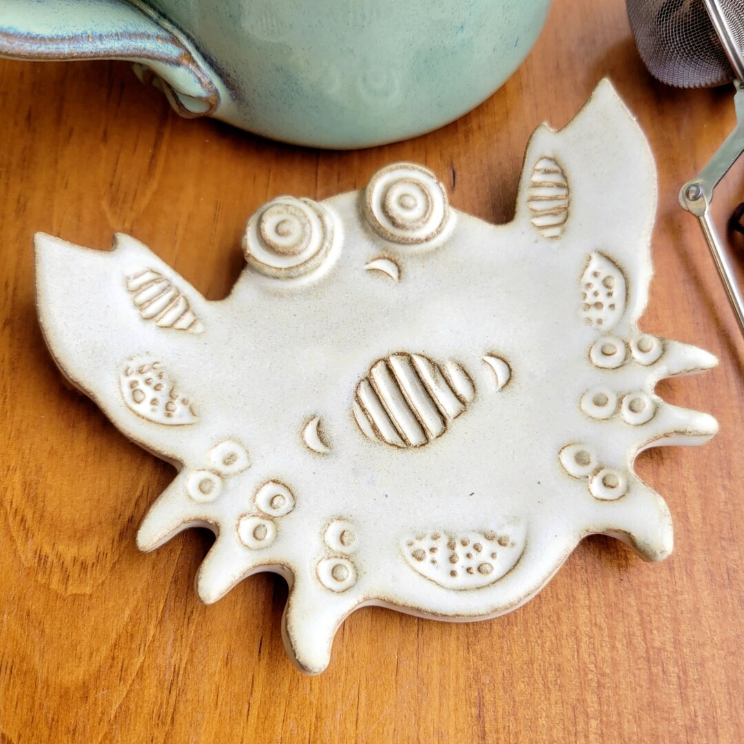 Gary the Crab Petite Spoon Rest in Pale Yellow - Etsy