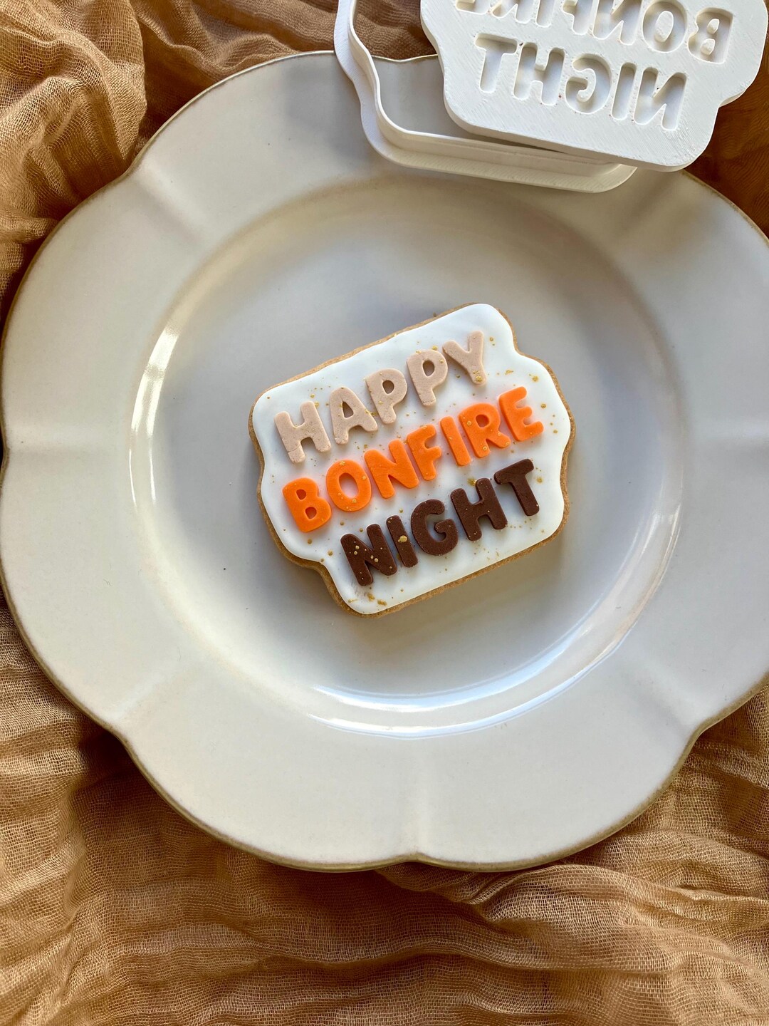 Happy Bonfire Night Cookie Cutter and Fondant Embosser – Fireworks ...