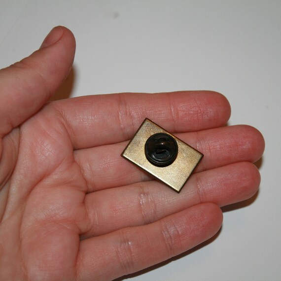 Vintage 70s Holographic Enamel Pin - Louisiana - 70s … - Gem