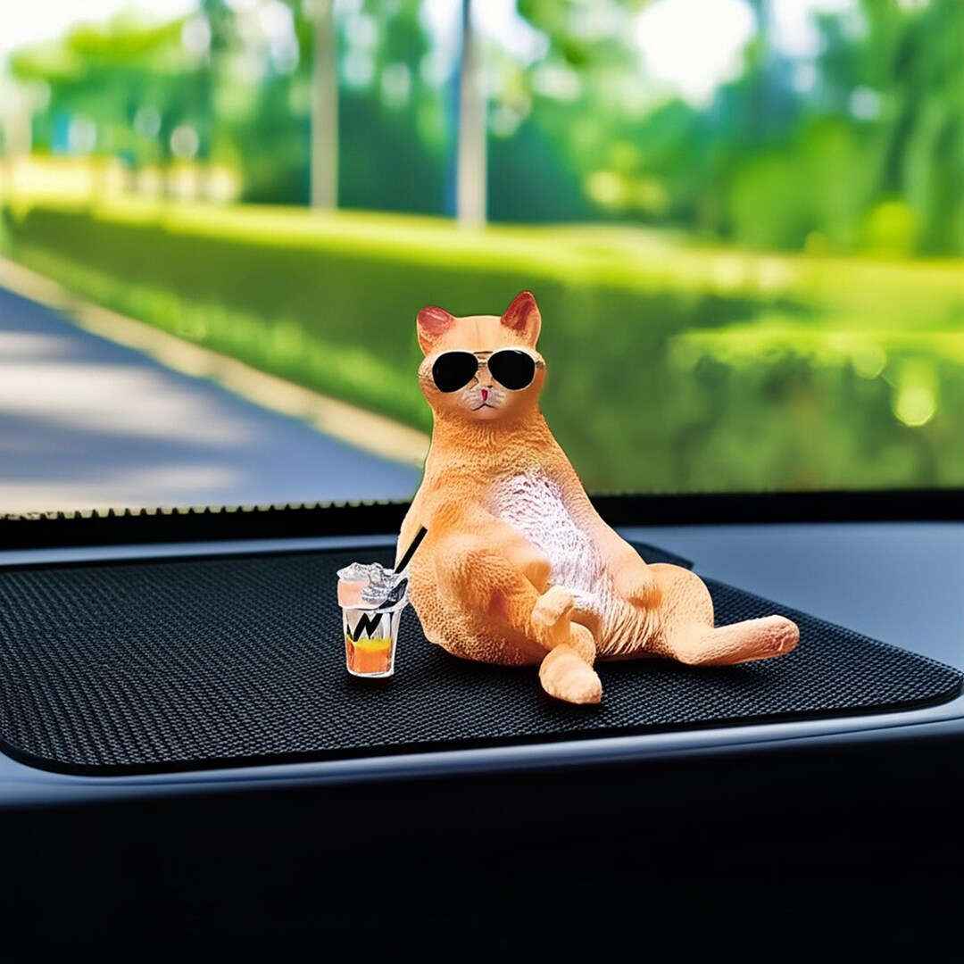 Stylish Resin Cat Car Interior Decoration, Mini Cats Figurine Car ...