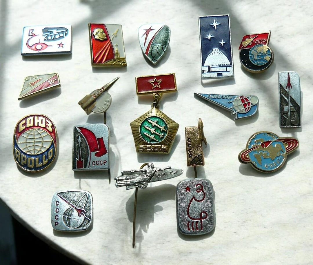 Vintage Badges. USSR Space Program. Mars - Etsy