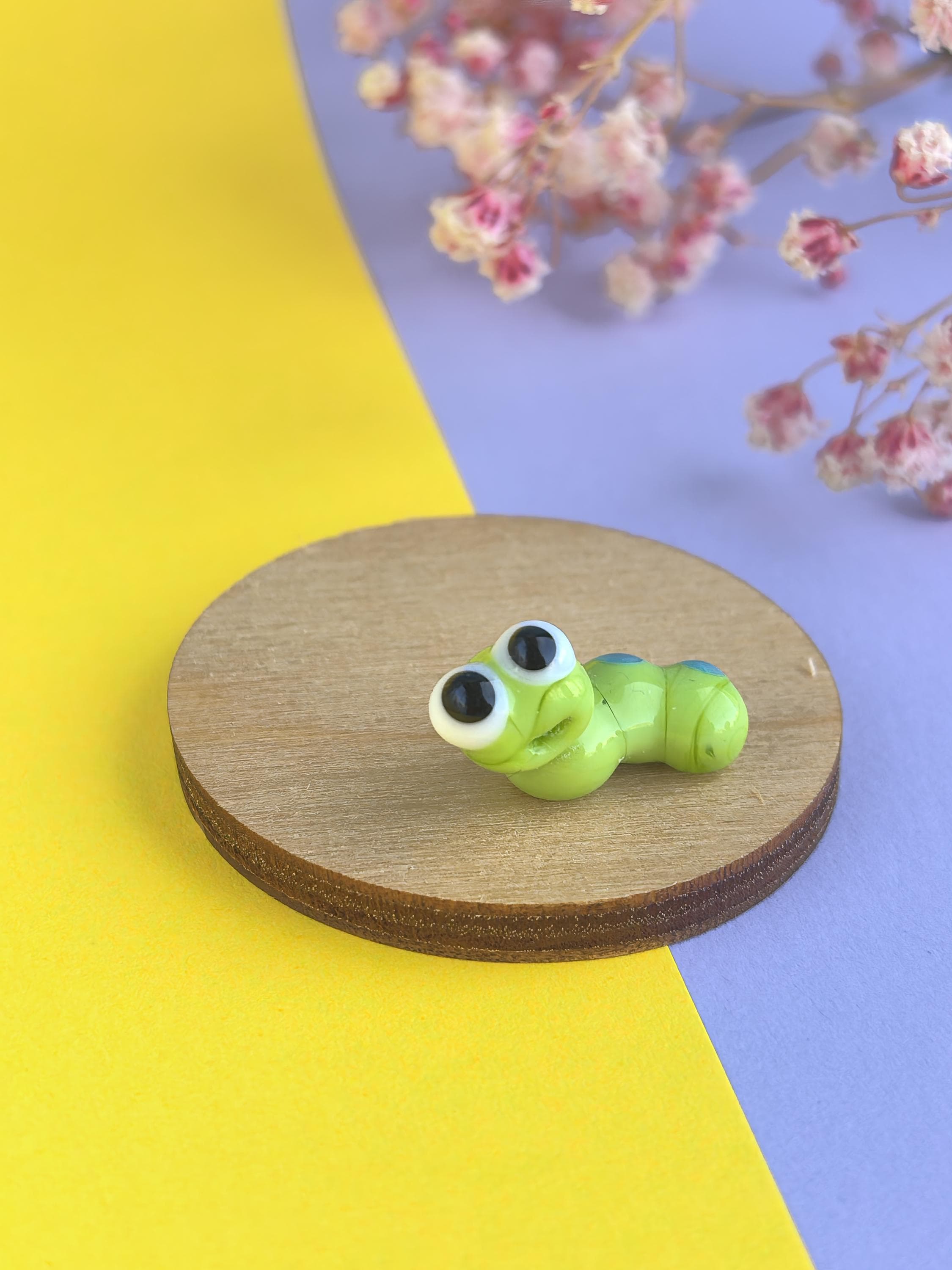 Tiny Glass Animals Miniature Worm Figurine for Aquarium and Terrarium ...
