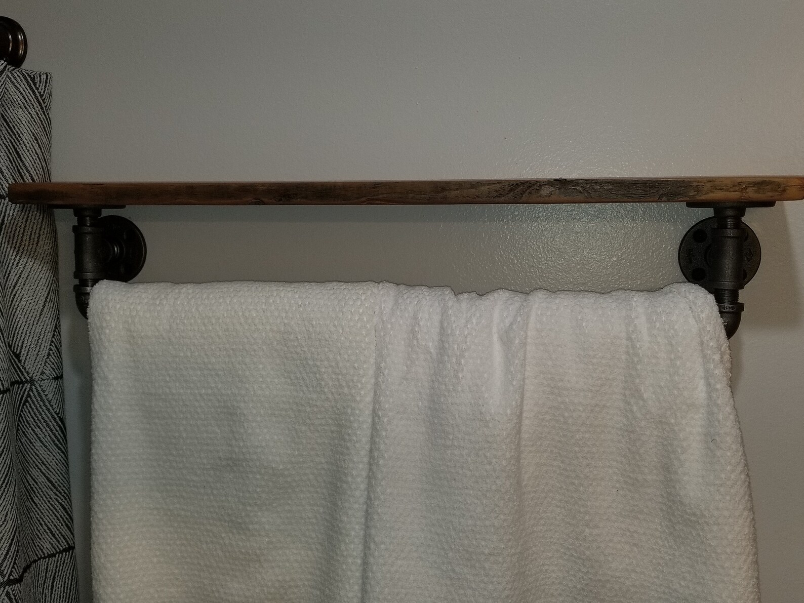 Rustic Industrial Towel Bar W/shelf Rustic 100 Year Old Wood and Black ...