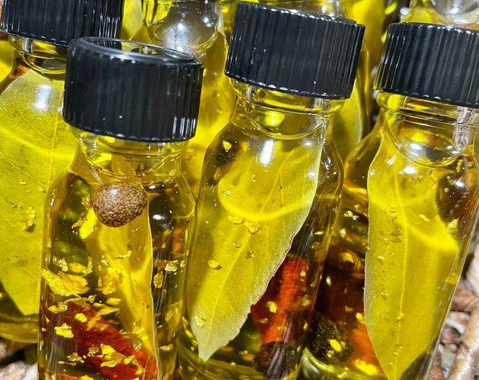 Money Drawing Oil - A Conjure Style Oil for Bringing in Fast Money. - Etsy
