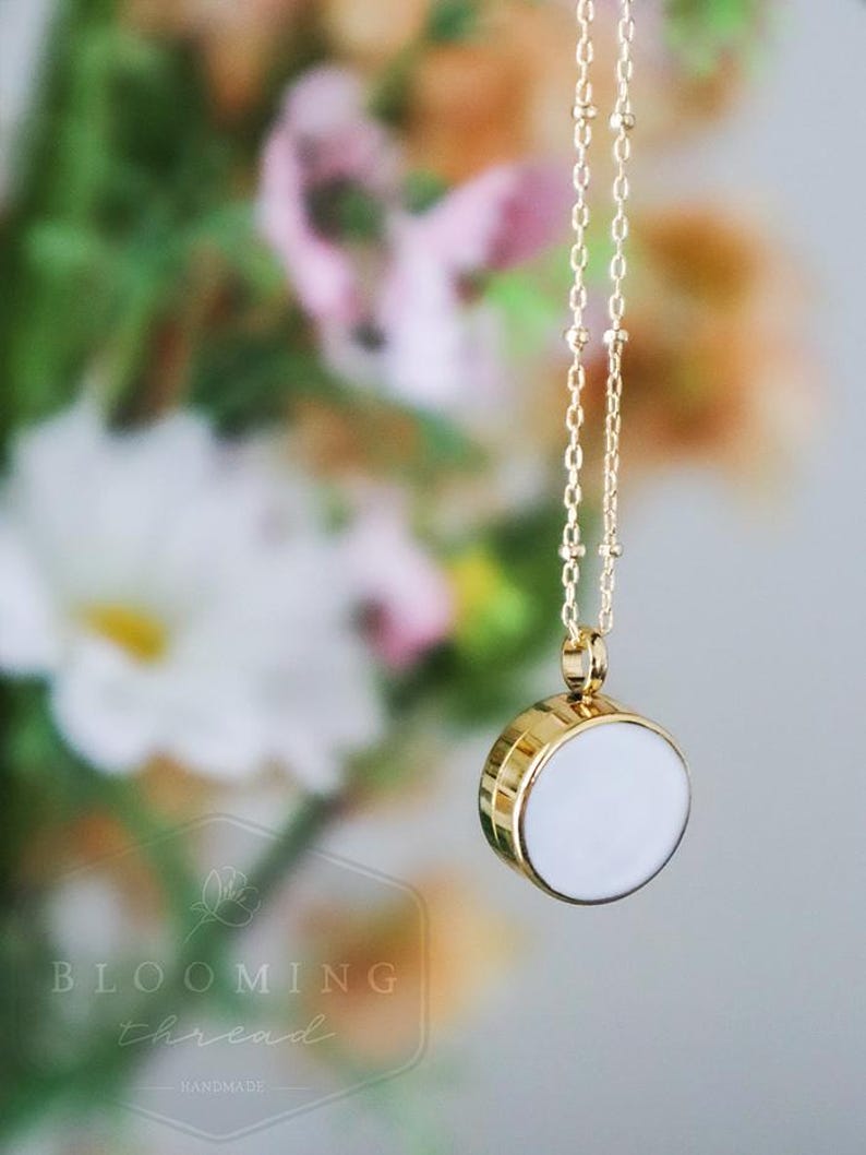 Gold Capsule Locket - Keepsake Memorial Locket Necklace With Secure ...