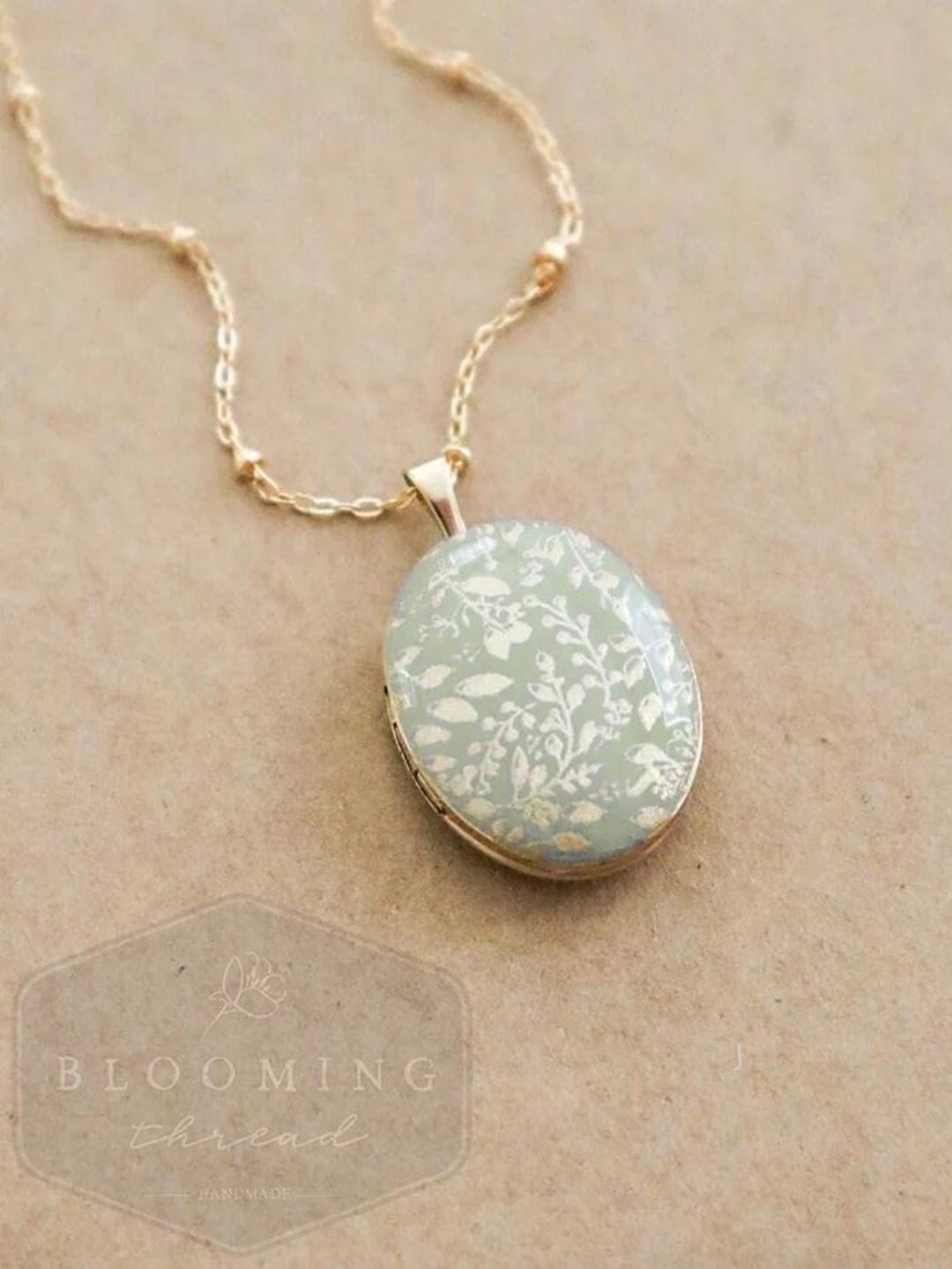 Gold Leaf Enamel Locket Flower Jewelry - Locket Photo Necklace - Etsy