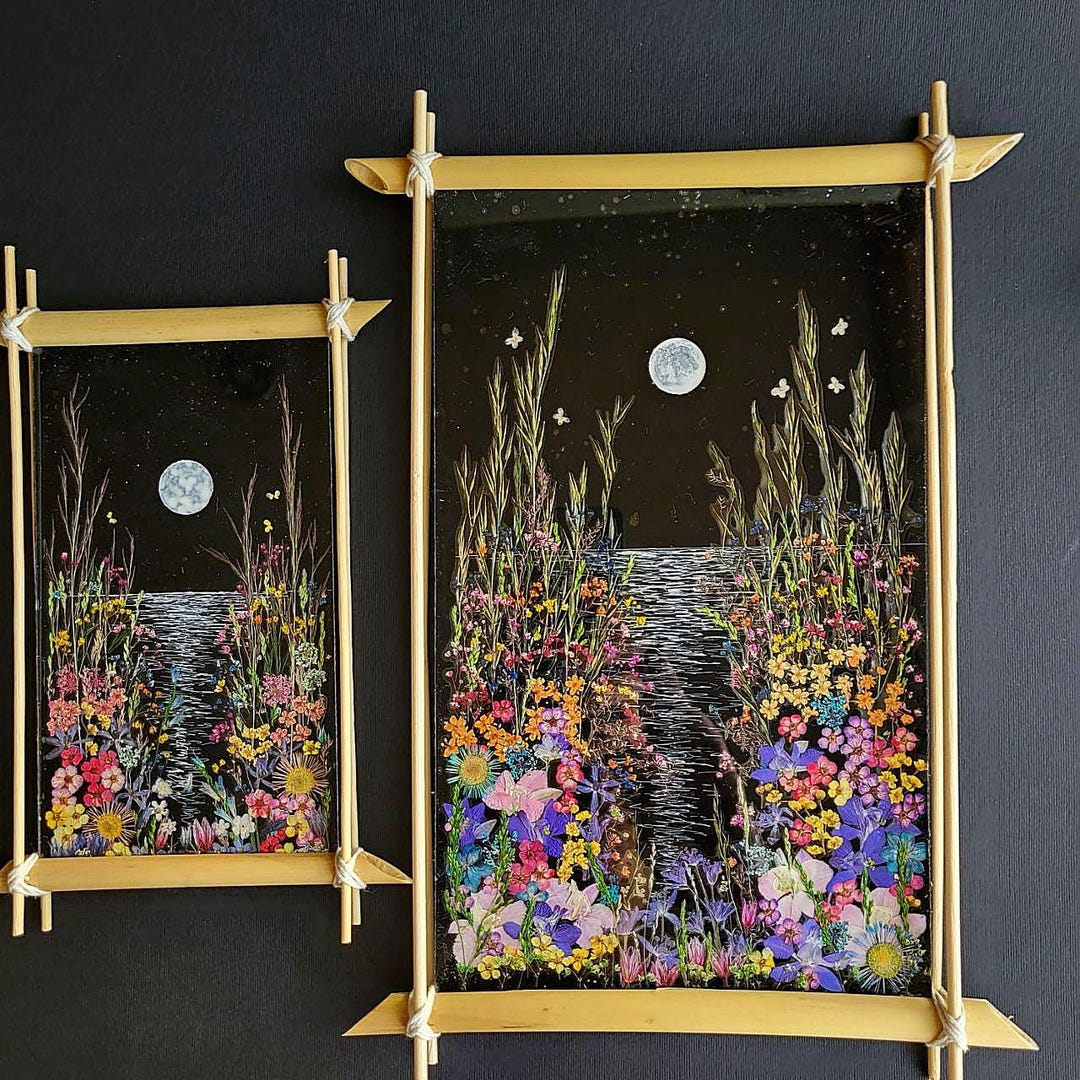 Celestial Moon Pressed Flower Art: Whimsigoth Dried Flower Frame - Etsy