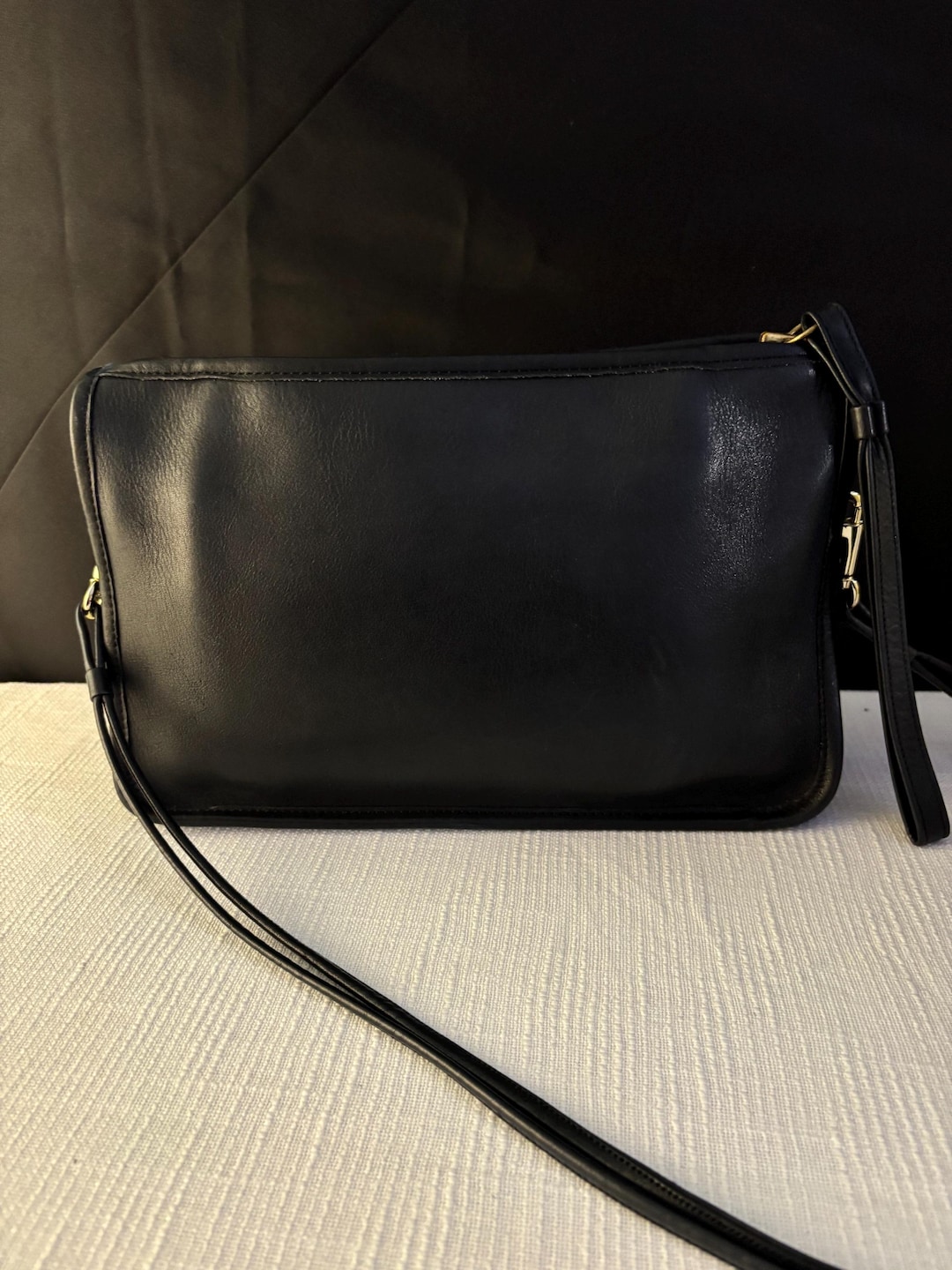 COACH Vintage Basic Bag W/ Gold Hardware - Etsy