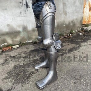 Maximilian Leg Armor for LARP and Reenactment | Gothic Steel Leg Plates ...