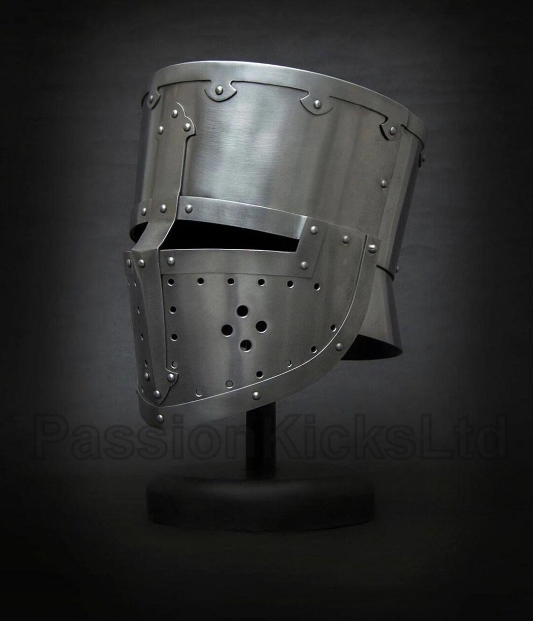 Medieval Great Helm LARP Helmet | Knight Crusader Helmet for Halloween ...