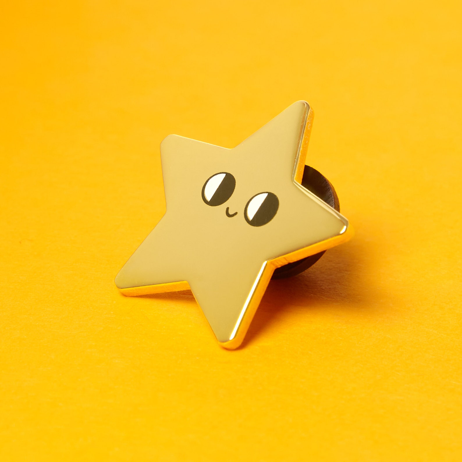 Gold Star Enamel Pin - Etsy