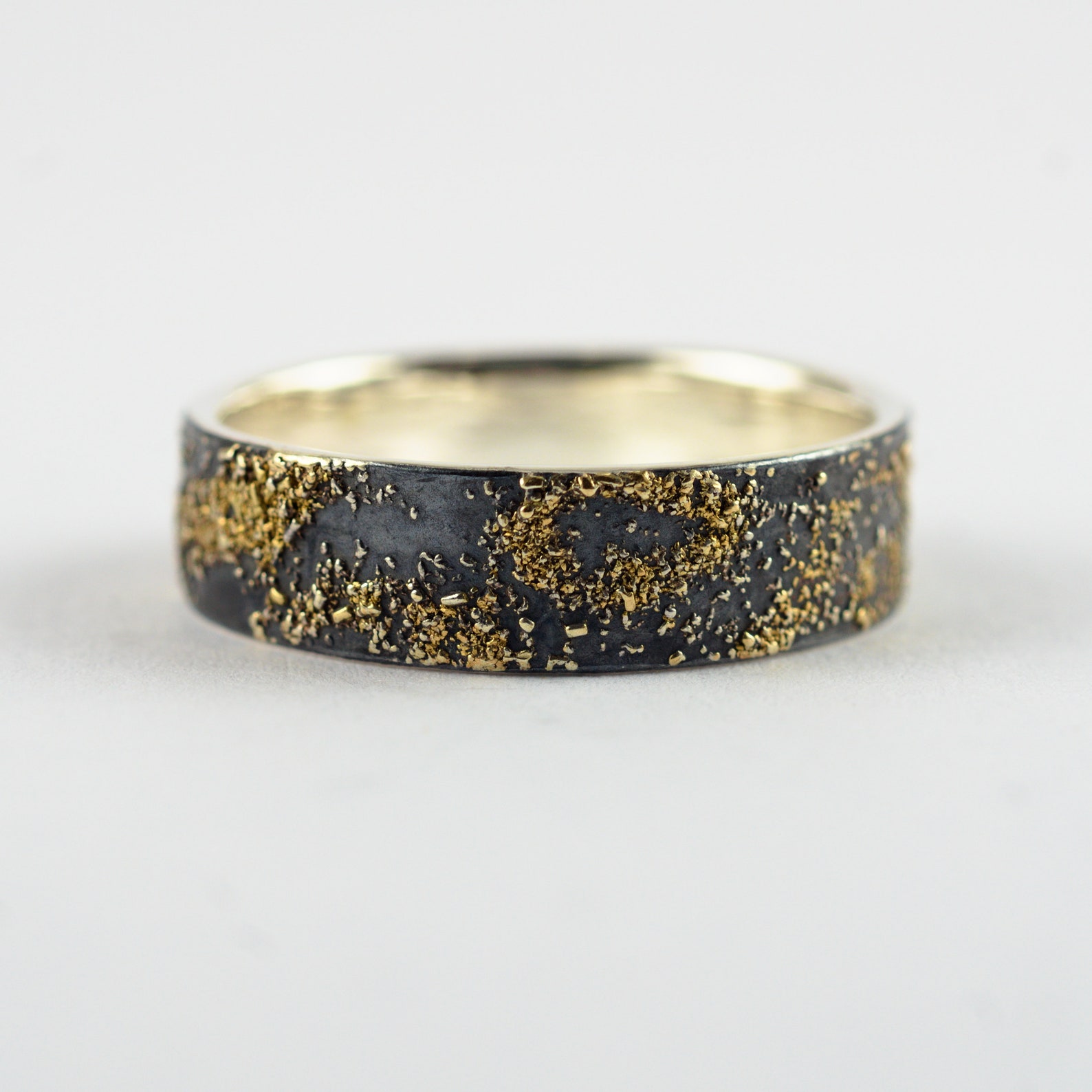 Gold Chaos Rustic Men's Wedding Ring in 18kt Gold and - Etsy