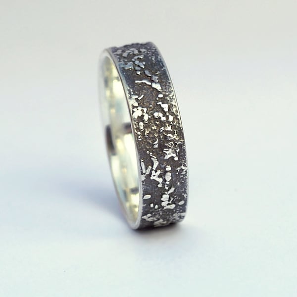 Rustic Wedding Band - Etsy