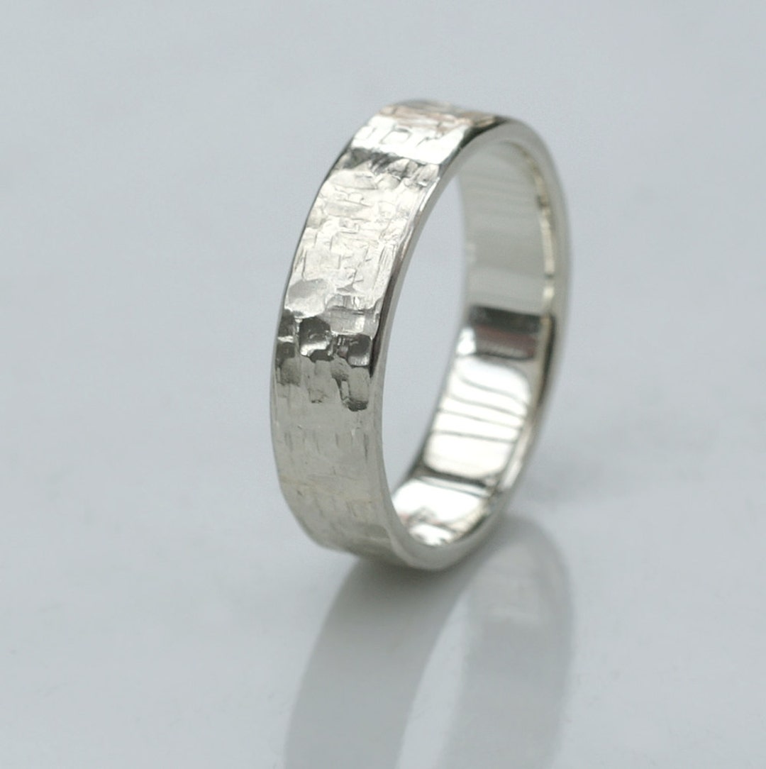 Rock Texture Ring in 9k White Gold - Men's Hammered White Gold Wedding ...
