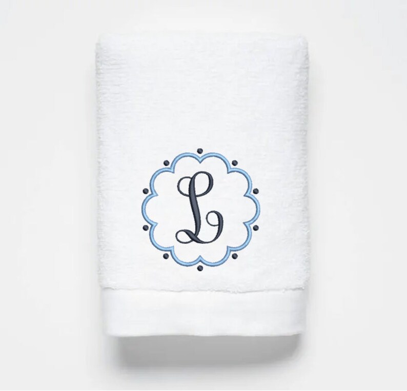 Scallop Monogram Frame With Dots, Monogram Frame, Embroidery File ...