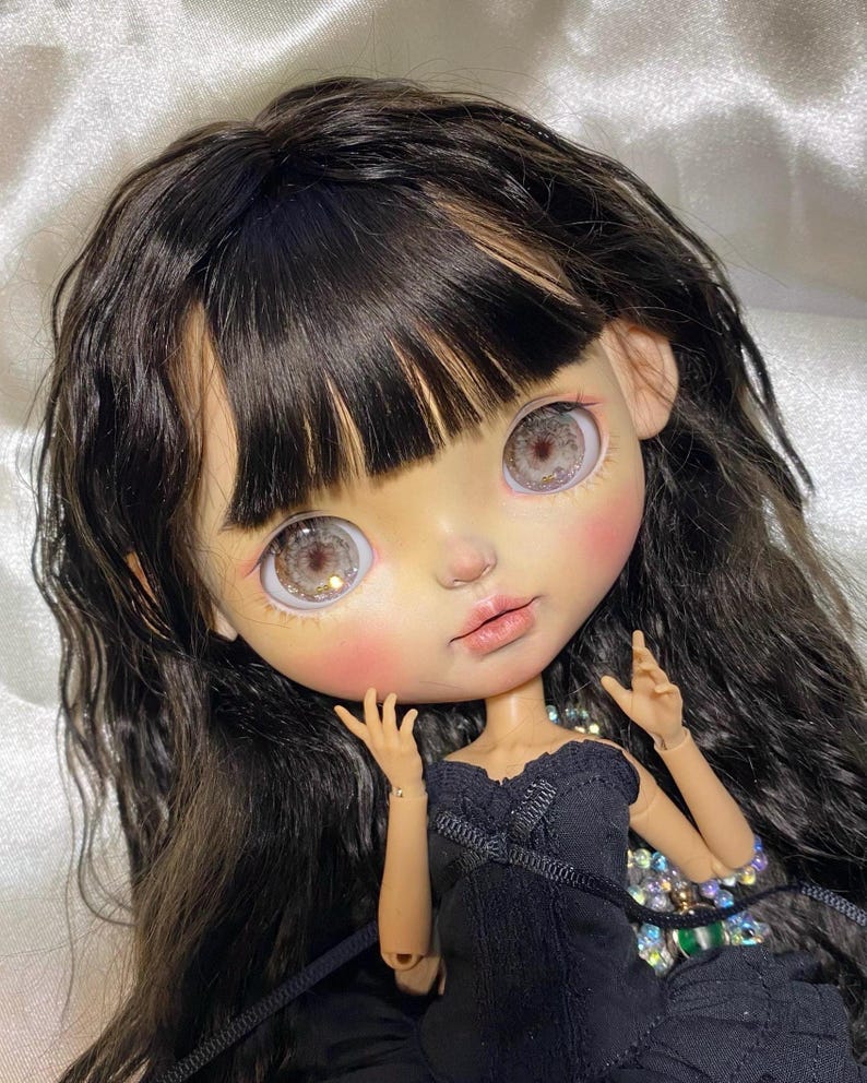 Custom Blythe : OOAK Fully Custom Doll With Outfit - Etsy