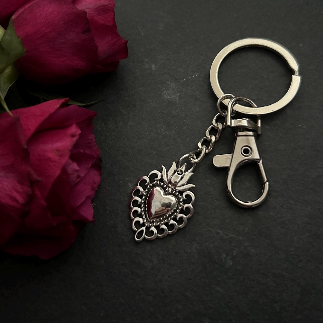 Sacred Heart Bag Charm / Keyring - Silver Tone With Large Clasp - Witchy Boho Goth Key Clip ...