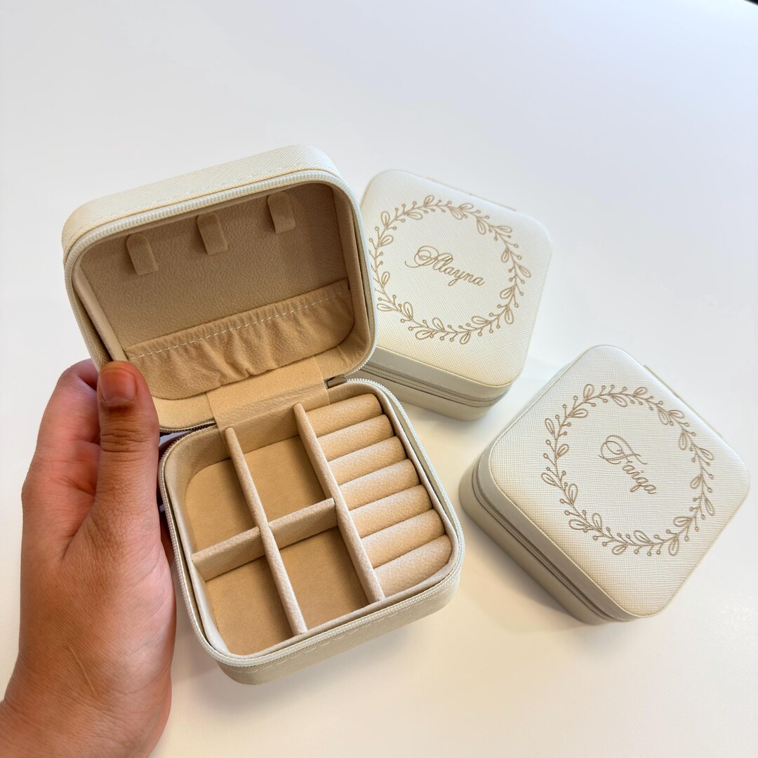 Personalized Name Jewelry Box, Wedding Favors, Custom Laser Engraving ...