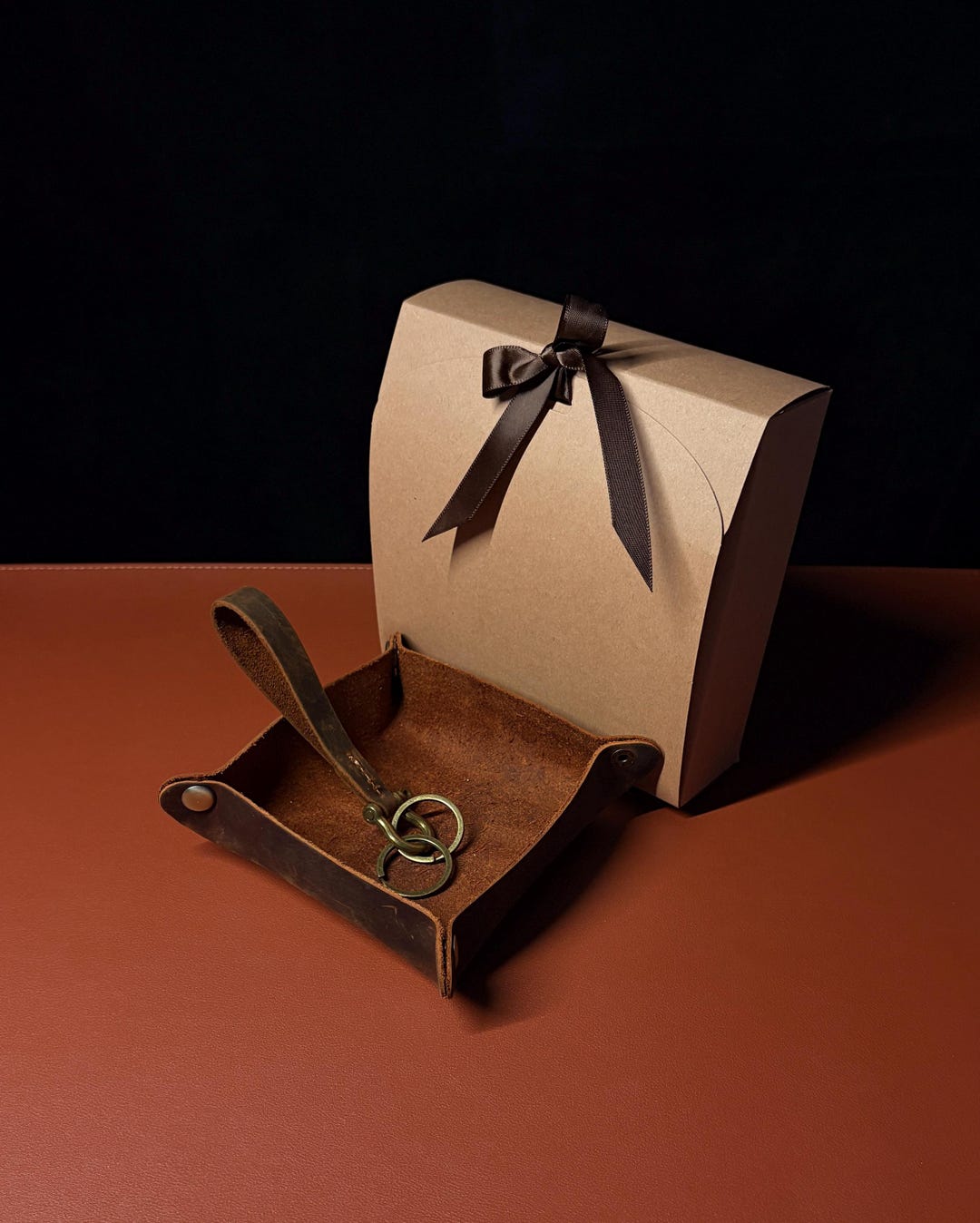 Leather Valet Tray Gift Set • Teacher or Mentor Gift for Men • Keychain ...