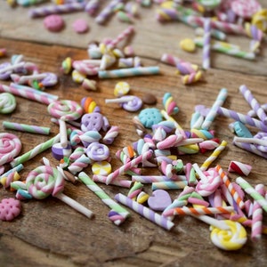 MINIATURE CANDY LOT 30 Random Pieces of Cakepops, Cookies, Marshmallows ...