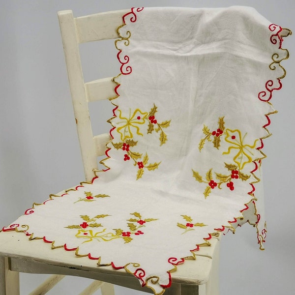 Holly Embroidery - Etsy Canada