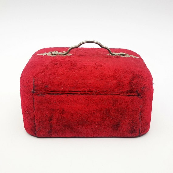 Antique French sewing box covered in red silk velvet… - Gem
