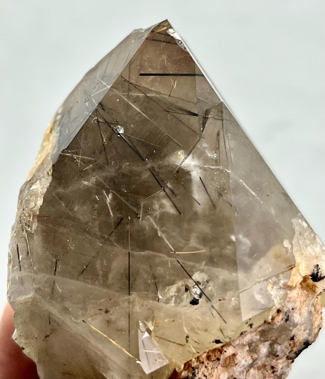214:gram Beautiful Natural Top Quality Smoky Black With Yellow Rutile ...