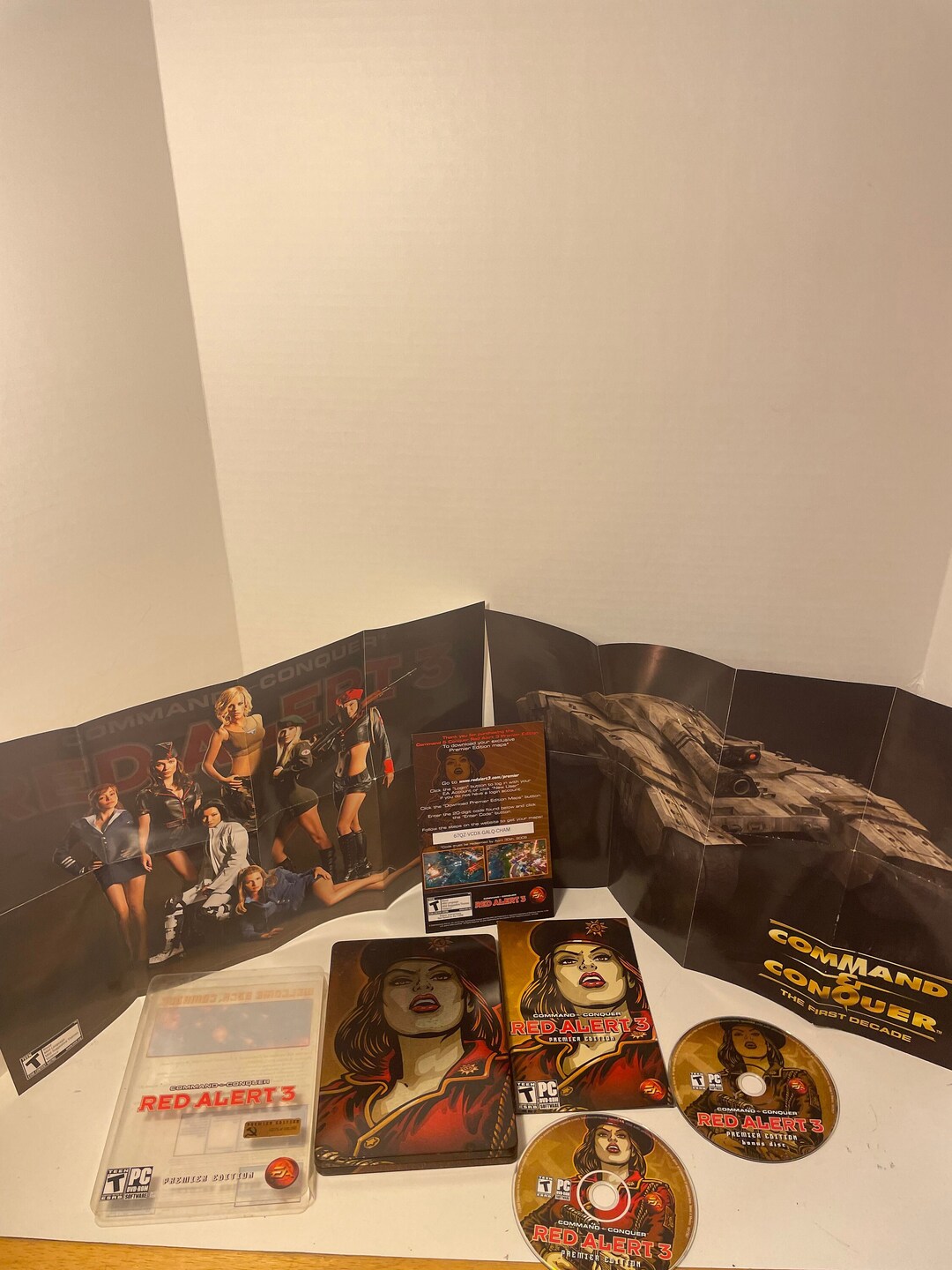 Complete in Box-pc Video Game-command & Conquer:red Alert 3-premier ...