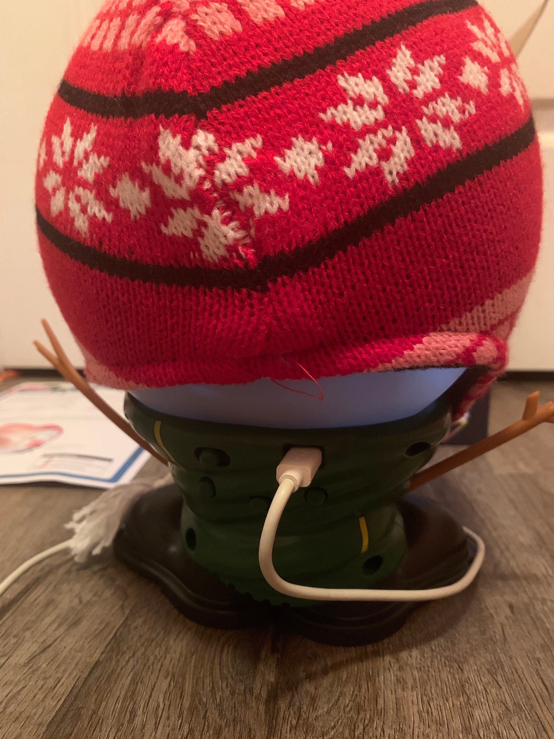 Animated 3D Mr. Chill Animated Snowman-with Projector and Speaker ...