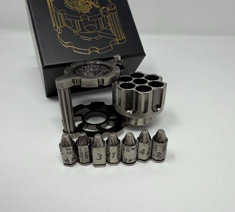 D&D Revolver Gunslinger Dice Set, Metal Bullet Dice, Spinner Cylinder ...
