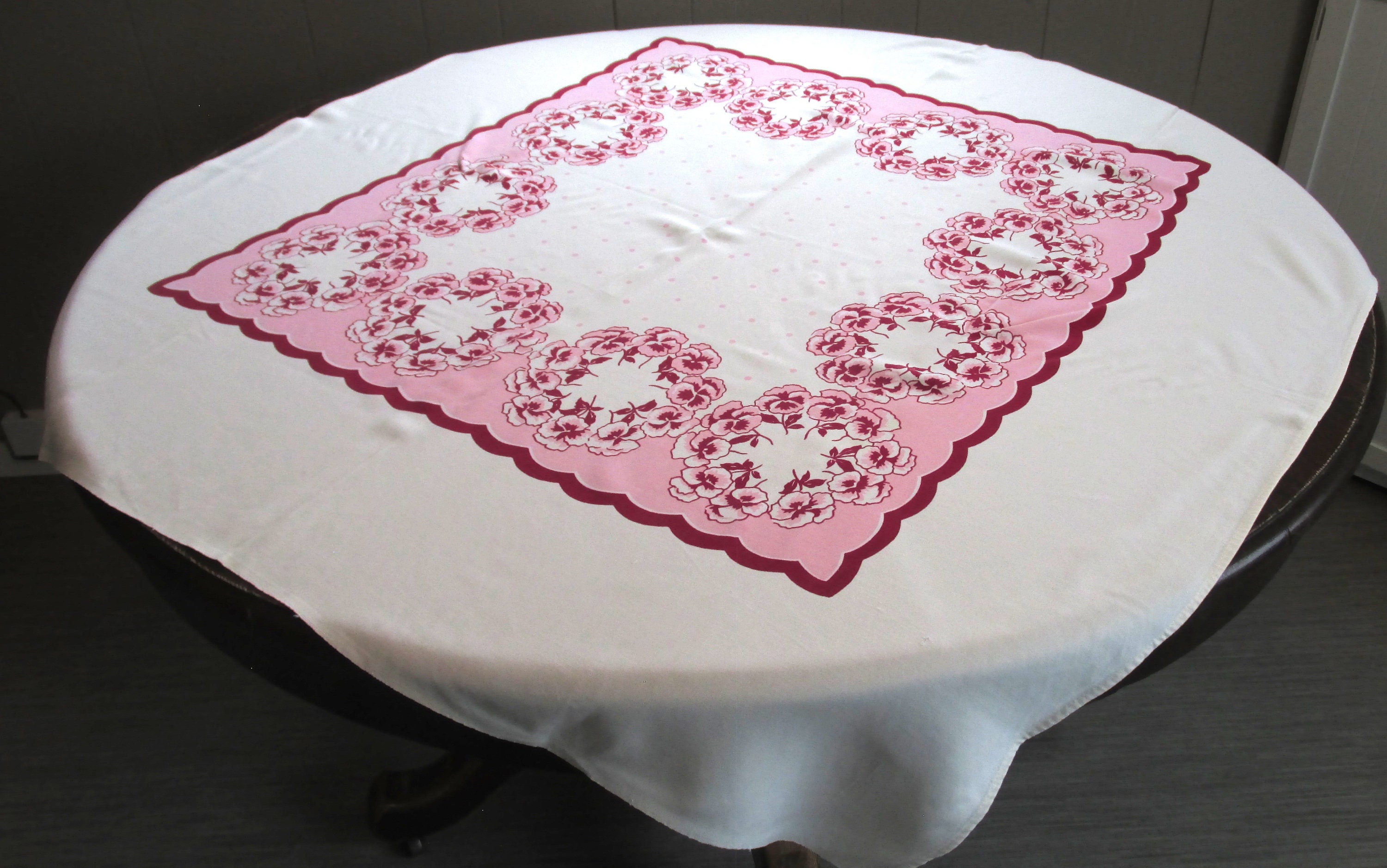 TC 520 Vintage Tablecloth Pink Maroon Pansies Pansy 42 X 41 - Etsy
