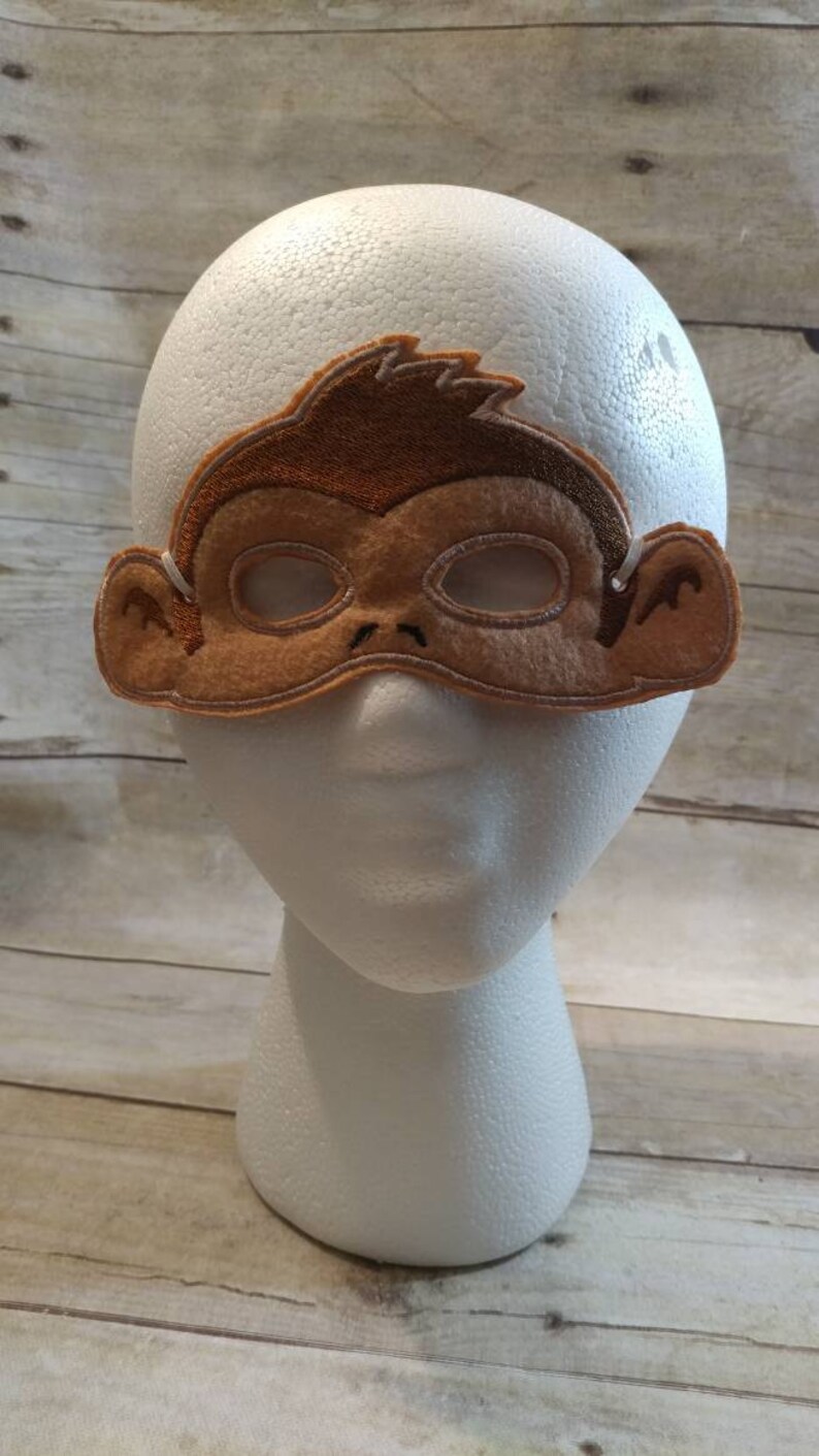 Fai finta di giocare con la maschera da scimmia in feltro per i bambini ...