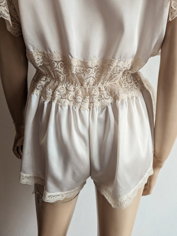 VICTORIA'S SECRET- 1970's Ivory Satin and Lace Teddy-… - Gem