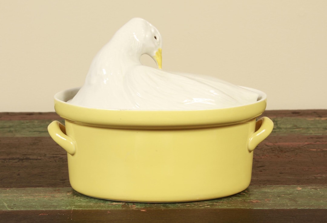 Hall China Carbone White Duck Covered Baker Casserole - Vintage Ceramic ...