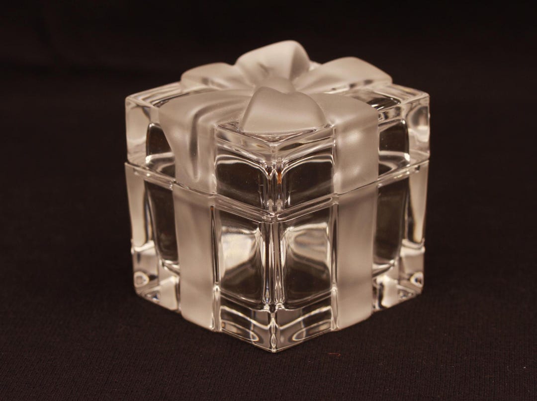 Tiffany Frosted Gift Box With Bow Jewelry Box - Vintage Glass ...