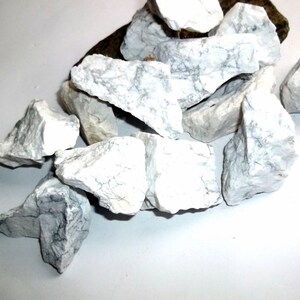 Raw Natural White Howlite Gemstone Lapidary Rough Natural Stone ...