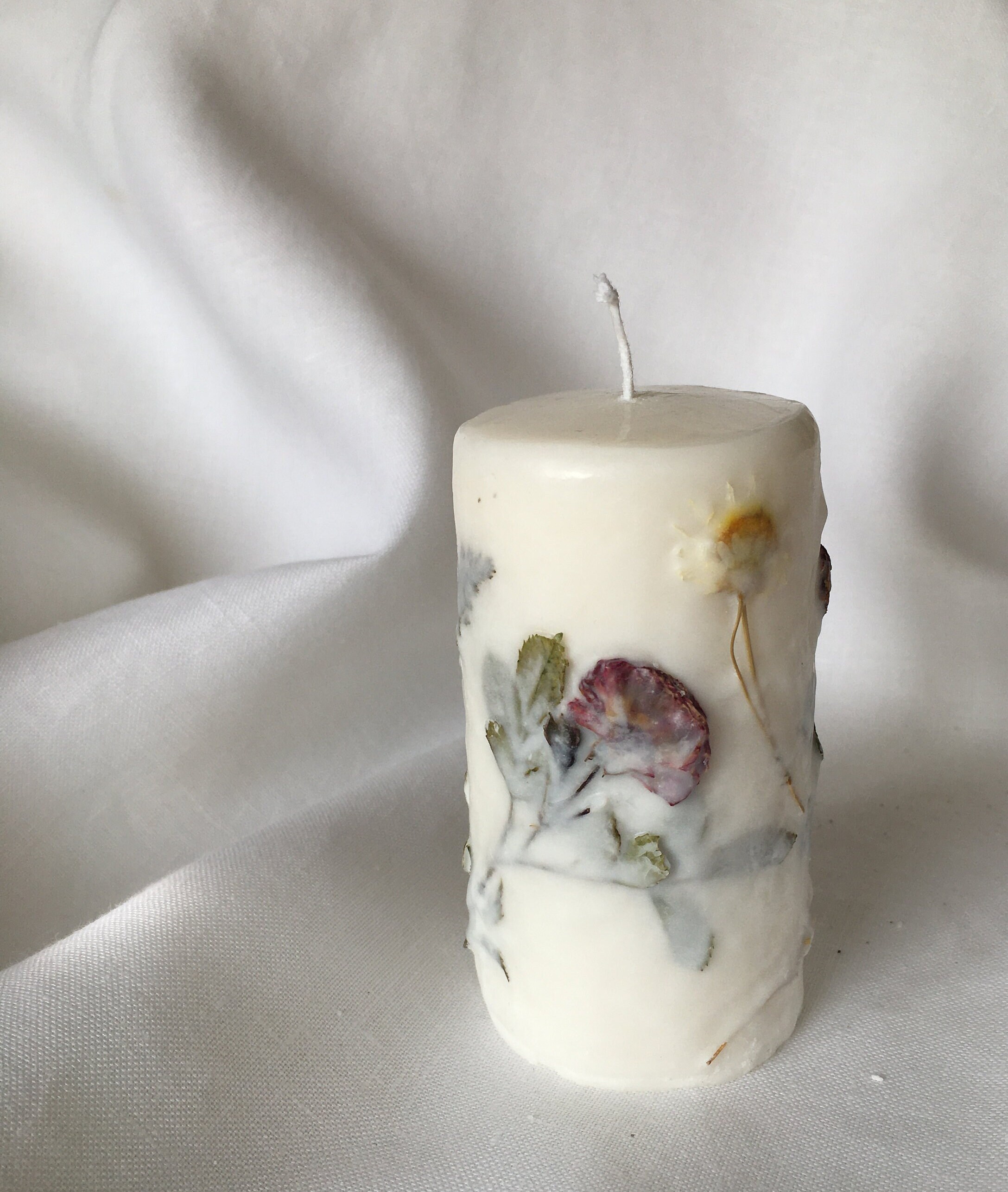 Roses Pillar Soya Candle,botanical Candle,unique Gift,handmade Flower ...