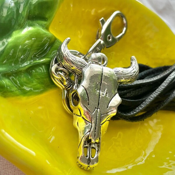 Bull Keychain - Etsy