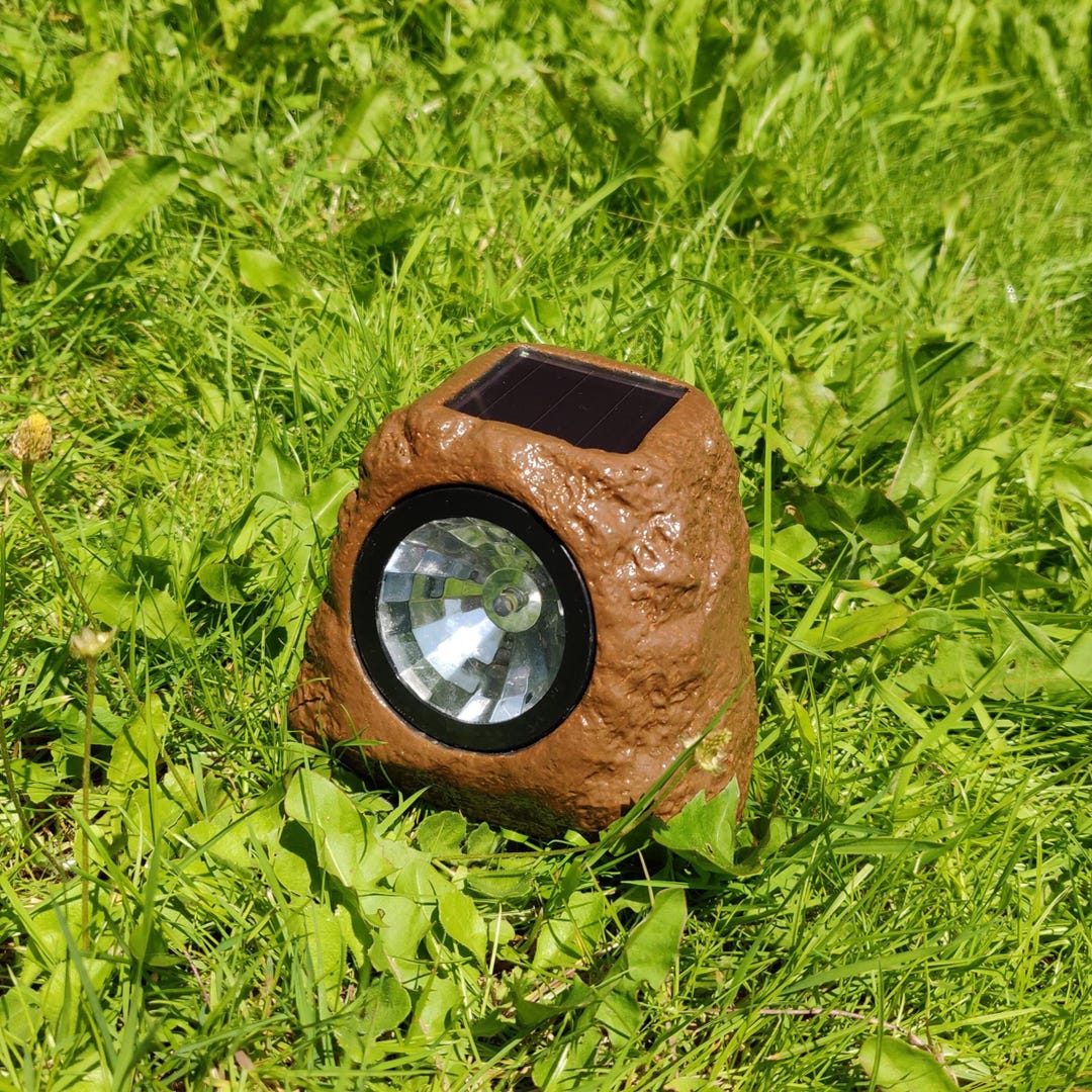 Solar Poo Garden Lamp – Realistic Outdoor Turd Light, Auto on at Night ...
