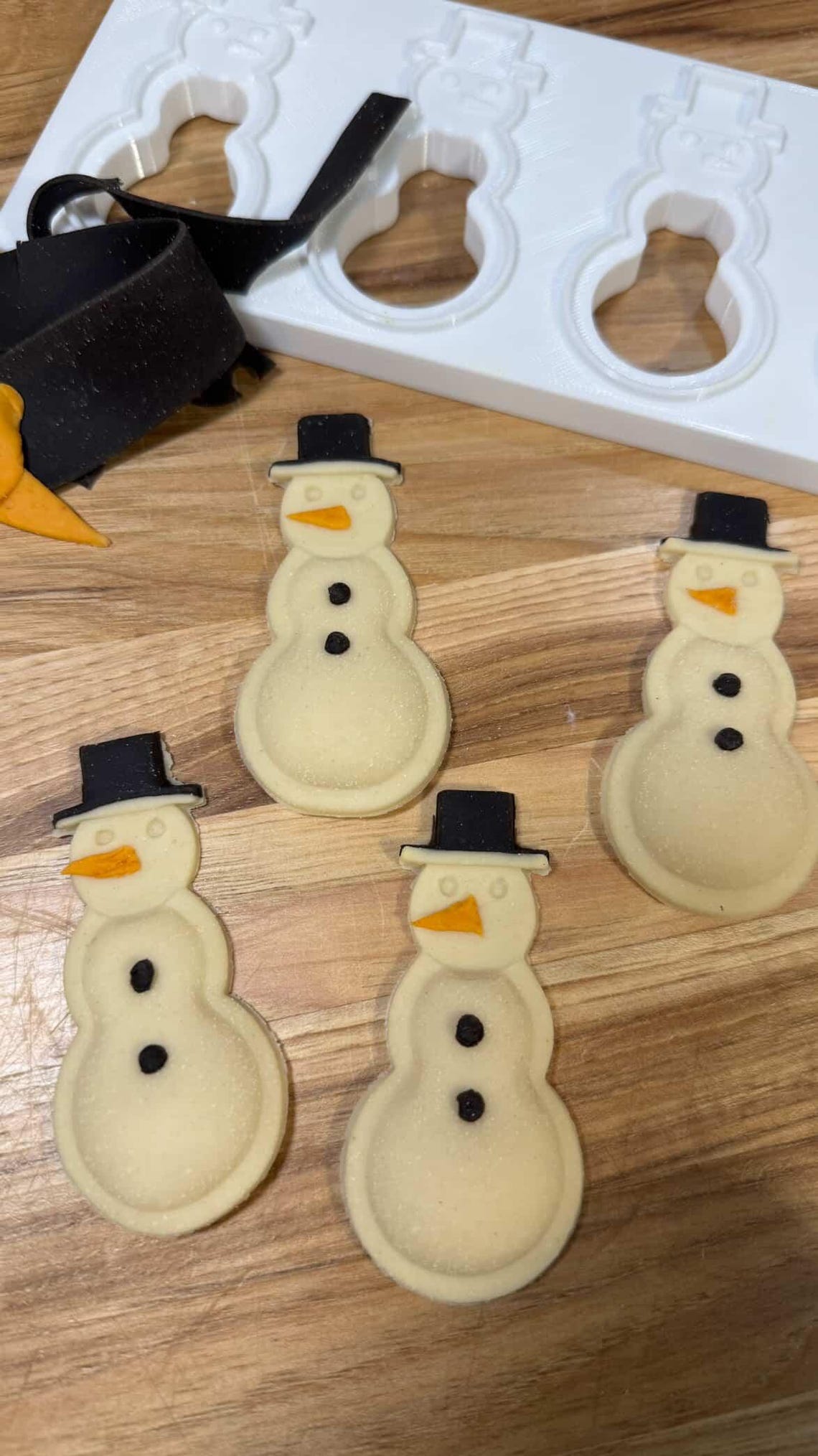 Snowman Ravioli Mold: Winter Pasta Maker - Etsy